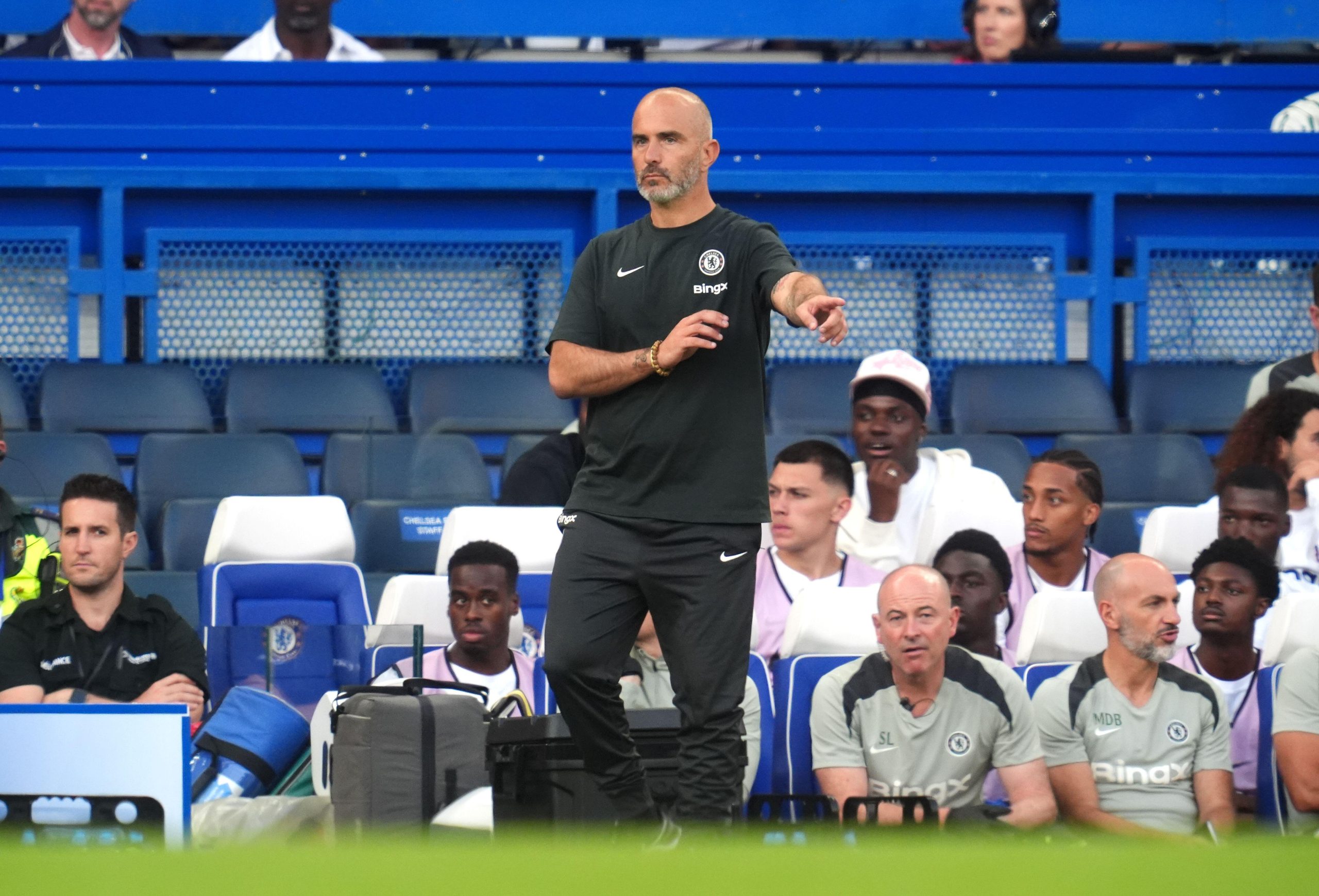 Spanish side make offer for Chelsea defender | Shoot - Shoot