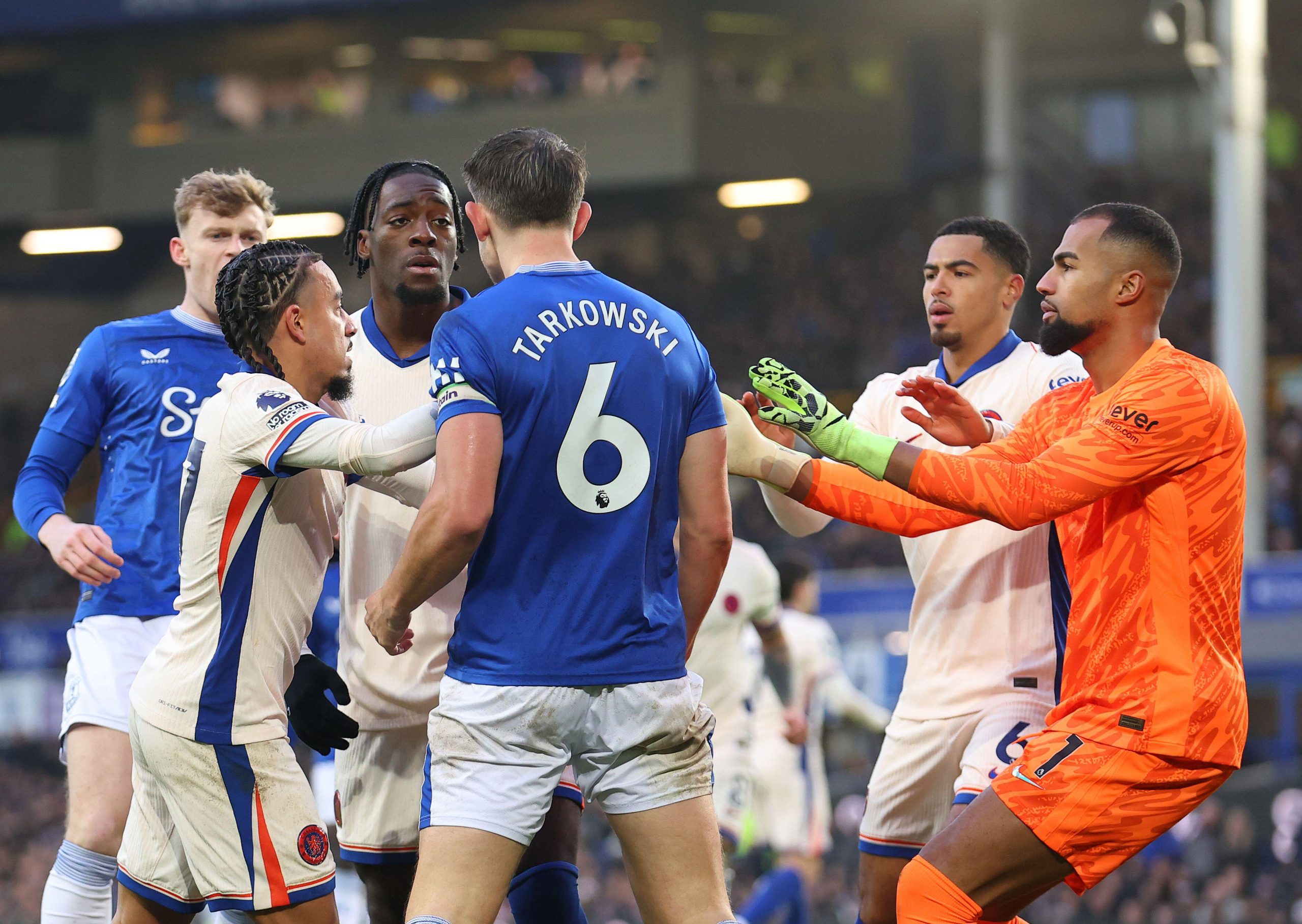 Chelsea defender set for January exit | Shoot - Shoot