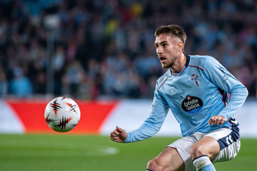 Arsenal, Man City and Liverpool in talks with Spanish defender’s agents ...